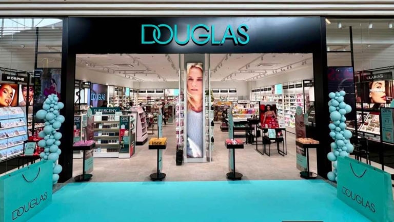 DOUGLAS umacnia swoją pozycję na rynku - nowe otwarcia i modernizacje ...